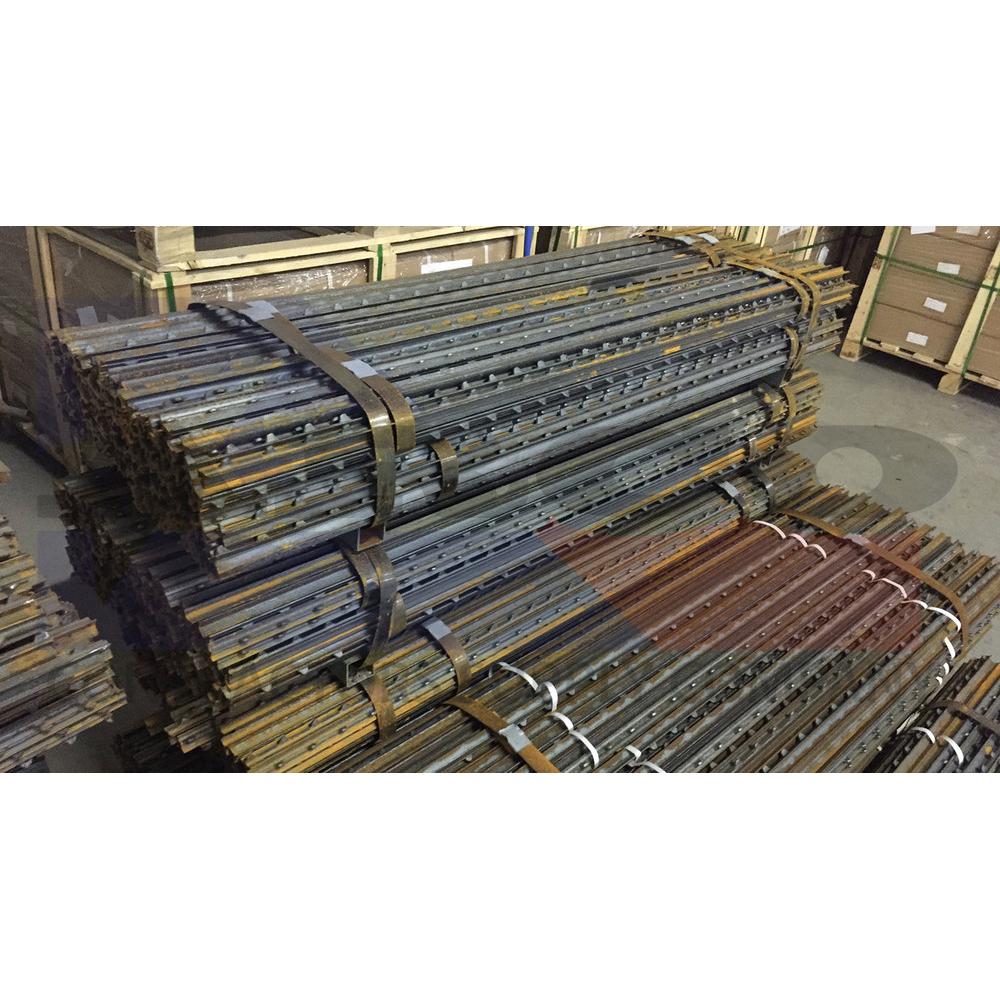 5.5' T-Post Unpainted .85lb – Arco Contractors Supply